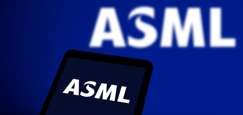 2021년 주가로 돌아간 ASML. (25년 예상 주가 계산)